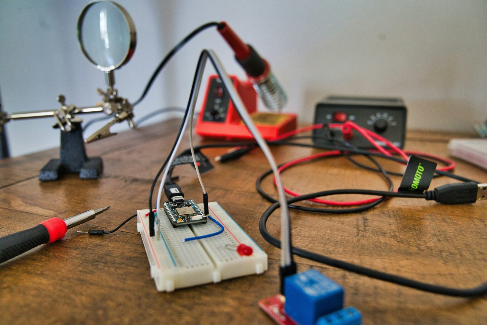 Essential Tools & Equipment for Electronic Repair - Emerging Technologies